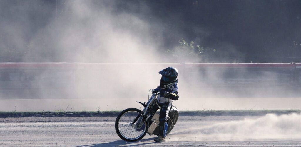 ASI BAC4000 - E-Racing